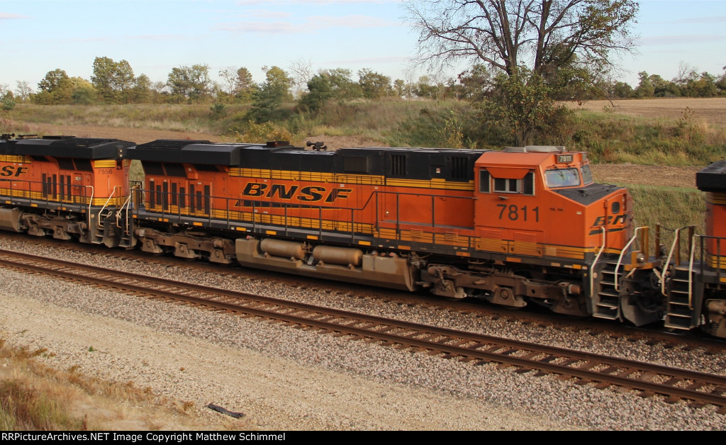BNSF 7811